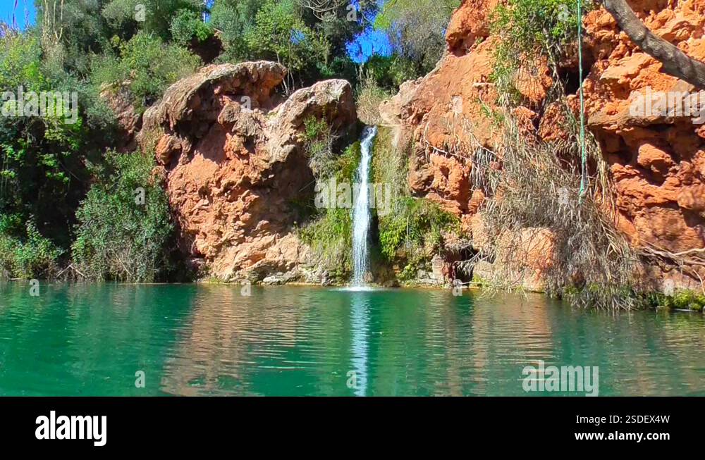 Waterfall oasis Stock Videos & Footage - HD and 4K Video Clips - Alamy