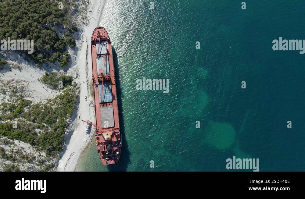 cargo ship that ran aground ran aground Stock Video Footage - Alamy