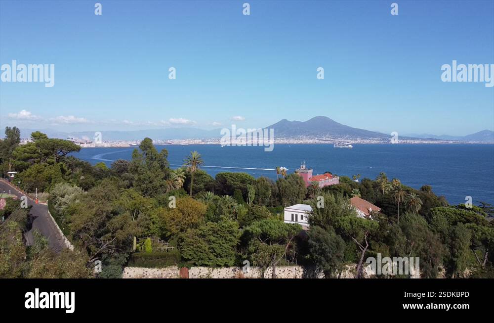 4K Aerial view of Landscapes of Naples gulf Stock Video Footage - Alamy