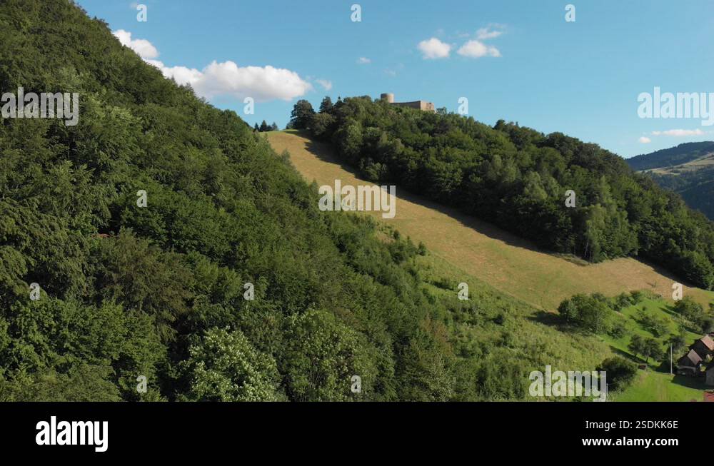 Beskid Mountains and medieval castle in summer. Rytro village, Poland ...