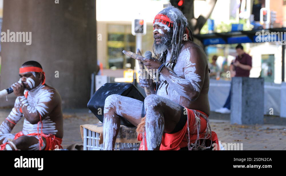 Aboriginal performers on the urban city street in Sydney daytime Stock ...