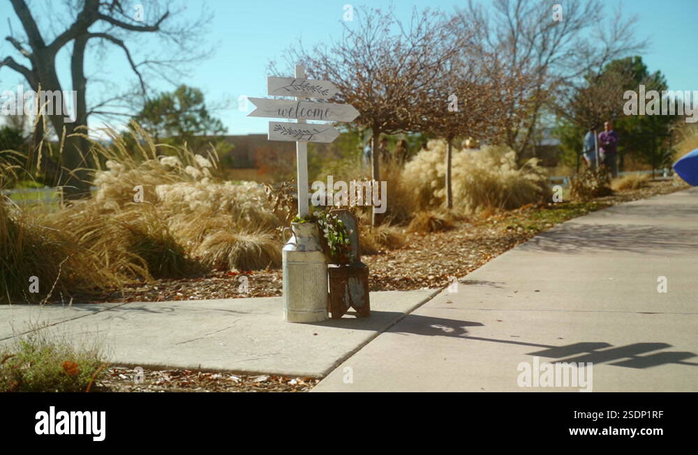 Wide road sign Stock Videos & Footage - HD and 4K Video Clips - Alamy