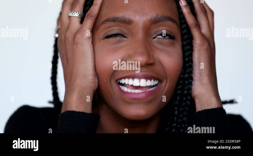 Angry Black teen girl yelling at camera. African woman screaming ...
