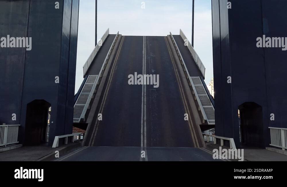 Lifting bascule bridge Stock Videos & Footage - HD and 4K Video Clips ...