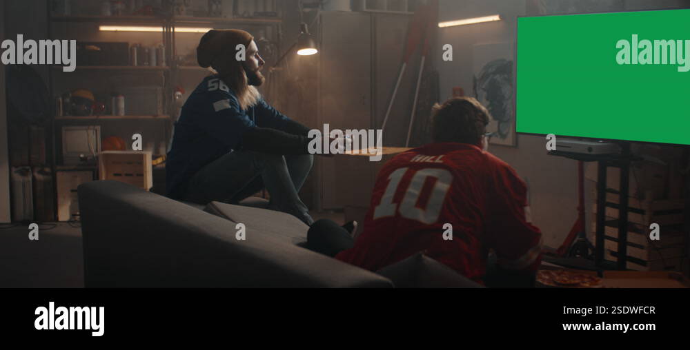 GREEN SCREEN CHROMA KEY Friends playing console games, winning and ...