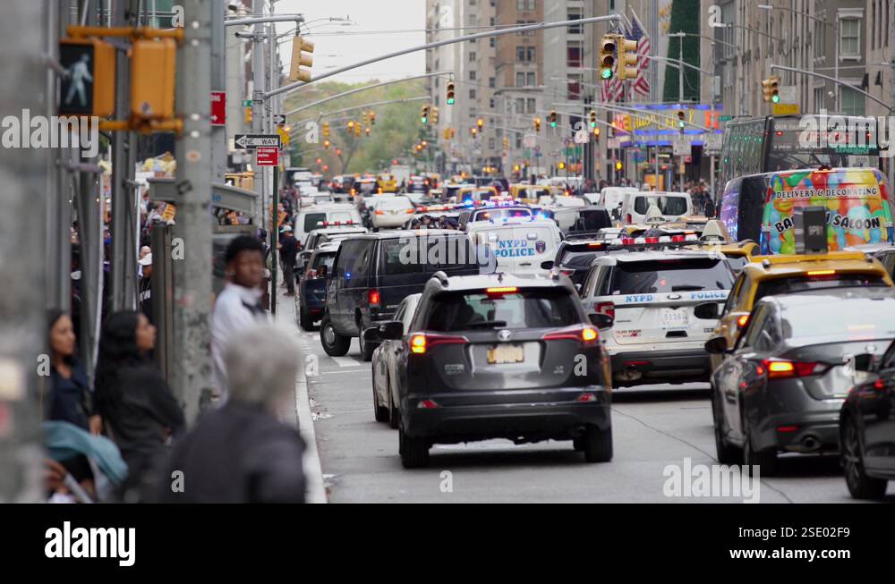 Busy Traffic on fifth avenue in New York, Rush hour blocking the ...