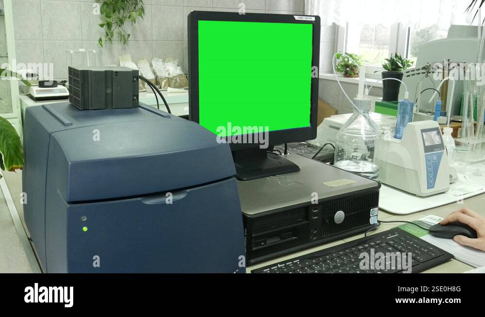 Greenscreen monitor in laboratory. Put your sciene data on Stock Video ...