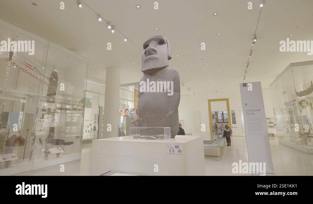 Statue of Moai religious symbol to Polynesian people, display at ...