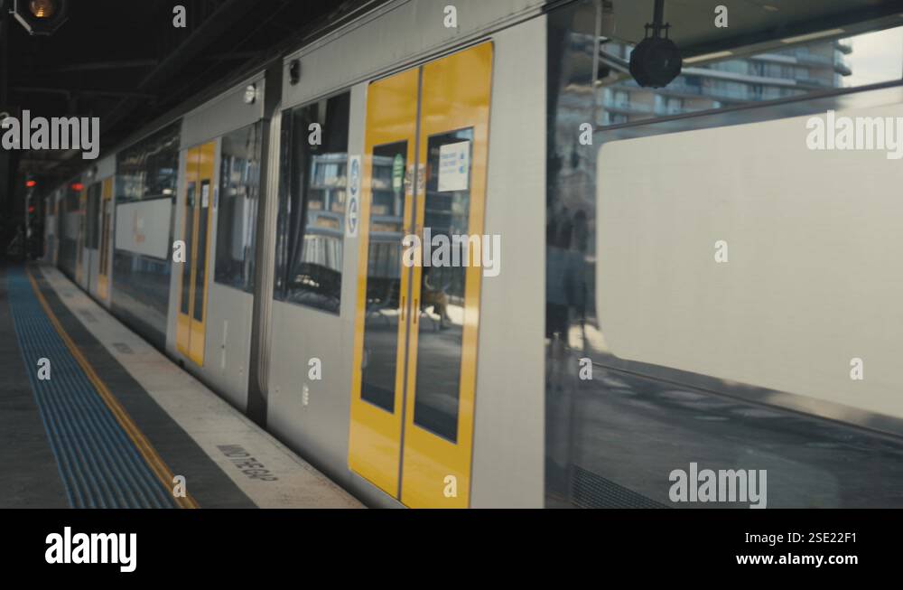 Sydney trains on the rail daily commute on Circular Quay in 4k Stock ...