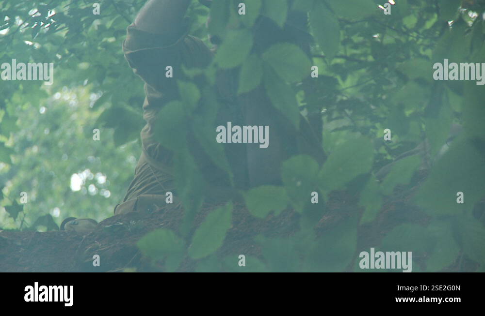 WW1 U.S. Army / Marine Doughboy position under fire - battle in the ...