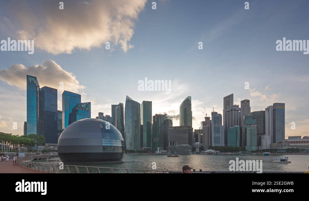 Beautiful Moment to the Singapore skyline Stock Video Footage - Alamy