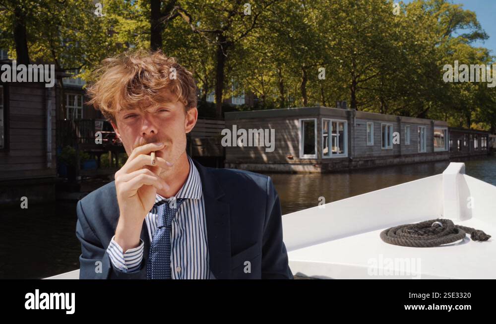 Amsterdam smoking weed Stock Videos & Footage - HD and 4K Video Clips ...