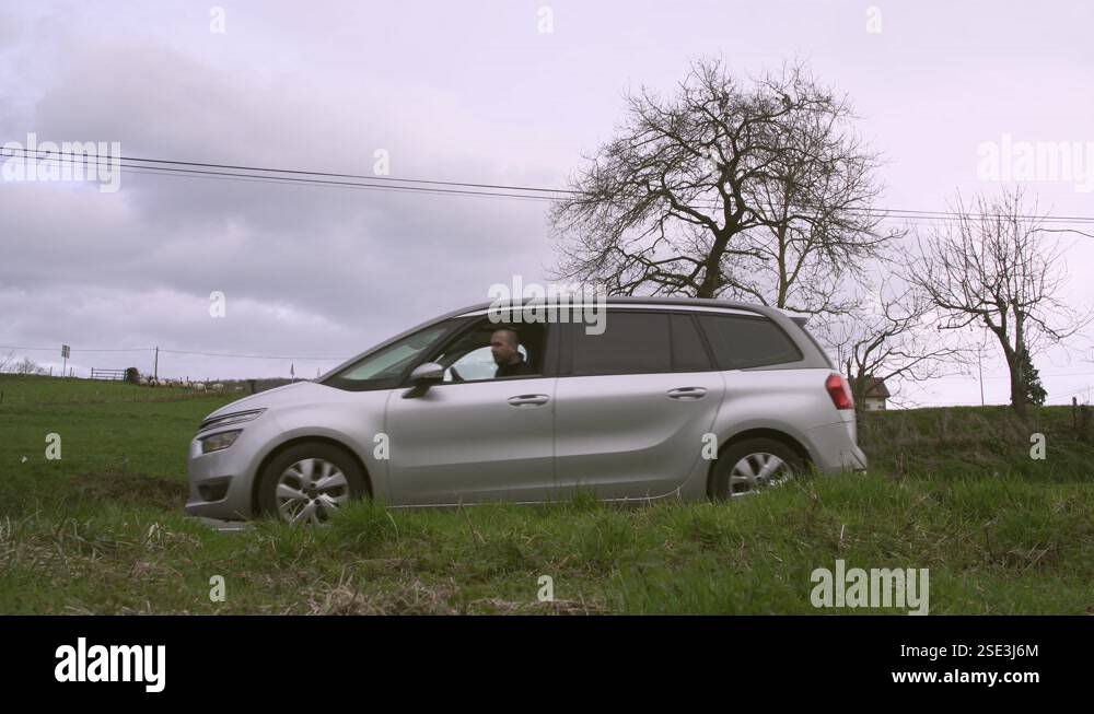 Roadside car parking Stock Videos & Footage - HD and 4K Video Clips - Alamy