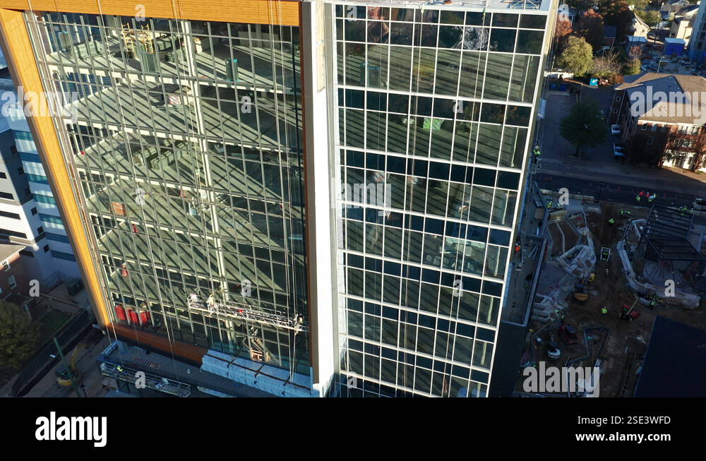 Commercial construction workers Stock Videos & Footage - HD and 4K ...