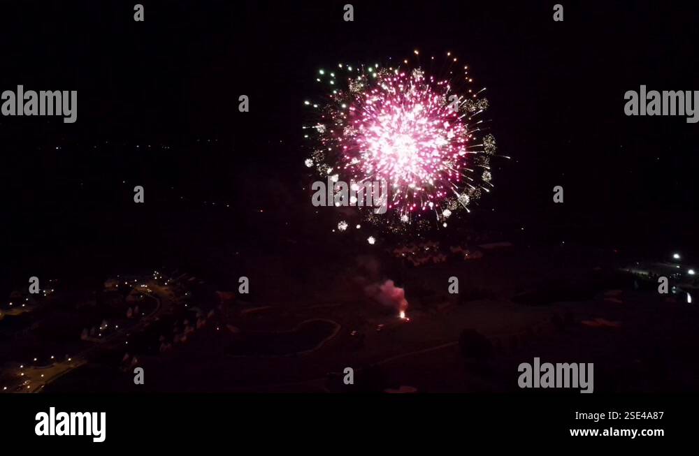 Fireworksfinale Stock Videos & Footage - HD and 4K Video Clips - Alamy