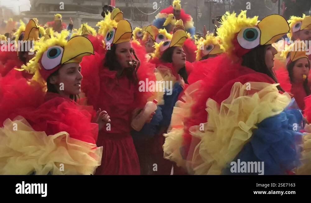 Chickens dancing Stock Video Footage - Alamy