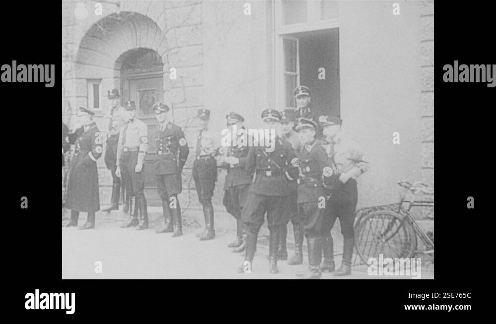 Nazi flag building Stock Videos & Footage - HD and 4K Video Clips - Alamy