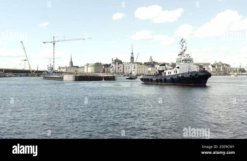 Transportation of a new sluice, to Guldbron in the archipelago of ...