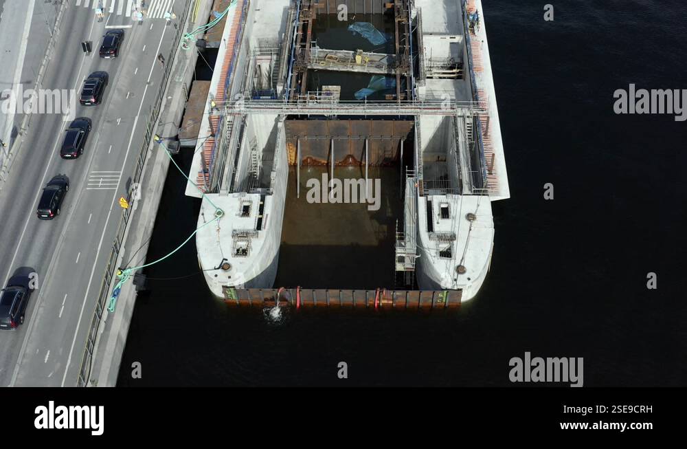 Transportation of a new sluice, to Guldbron in the archipelago of ...