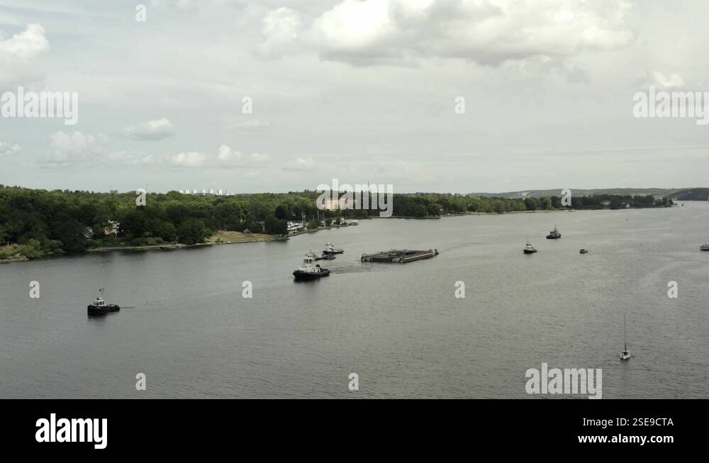 Transportation of a new sluice, to Guldbron in the archipelago of ...