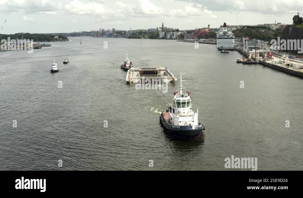 Transportation of a new sluice, to Guldbron in the archipelago of ...