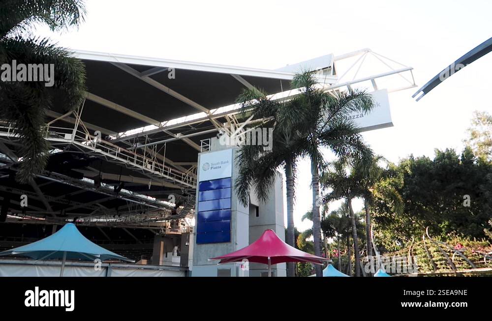 South Bank Piazza In South Bank, Next To Brisbane City Centre Opposite ...