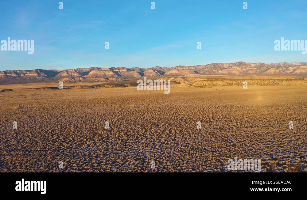 Desert wasteland usa Stock Videos & Footage - HD and 4K Video Clips - Alamy