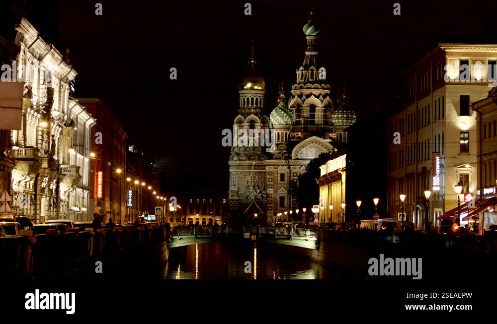 Griboedov channel and famous Savior on Blood church in the night Stock ...
