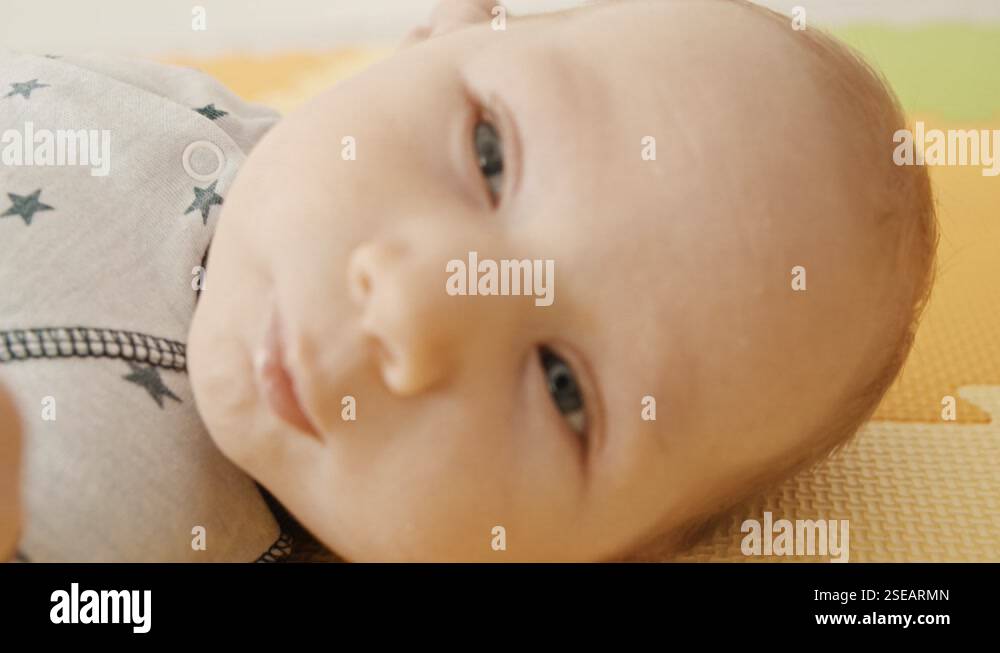 Looking back at baby Stock Videos & Footage - HD and 4K Video Clips - Alamy
