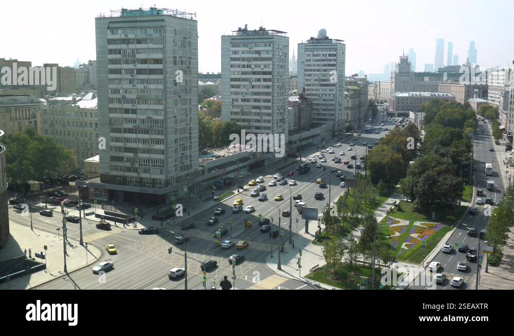 Cars driving on the Moscow road. View from above. Around the building ...