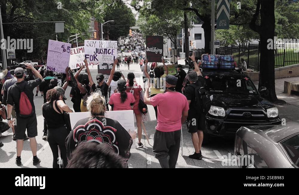 George Floyd murder protest downtown Atlanta Ga crowd chants say her ...