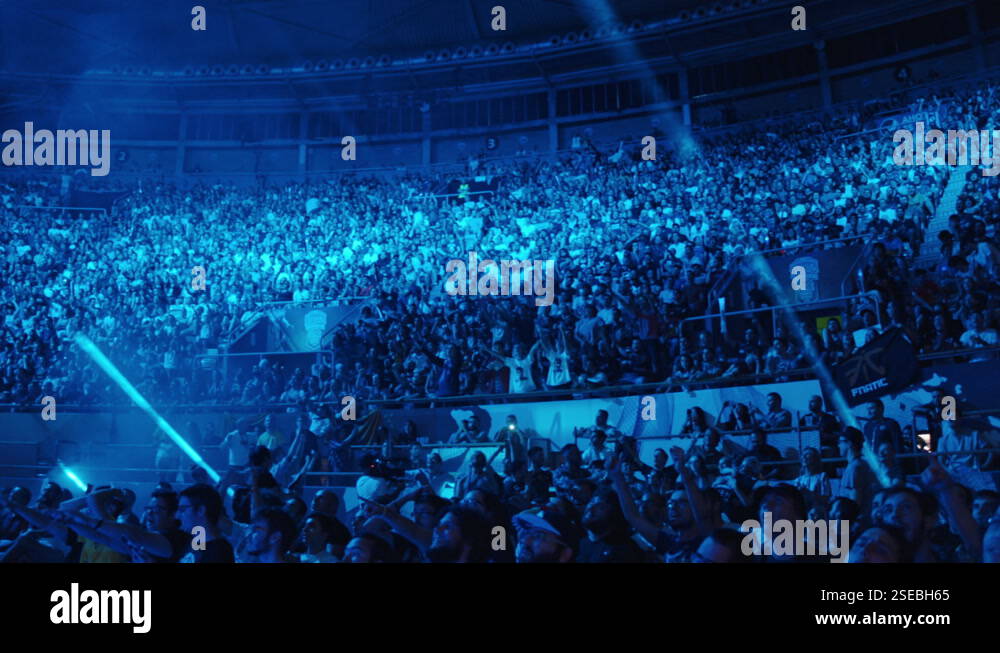 League of Legends Final. Full stadium singing caster Ibai Llanos name ...