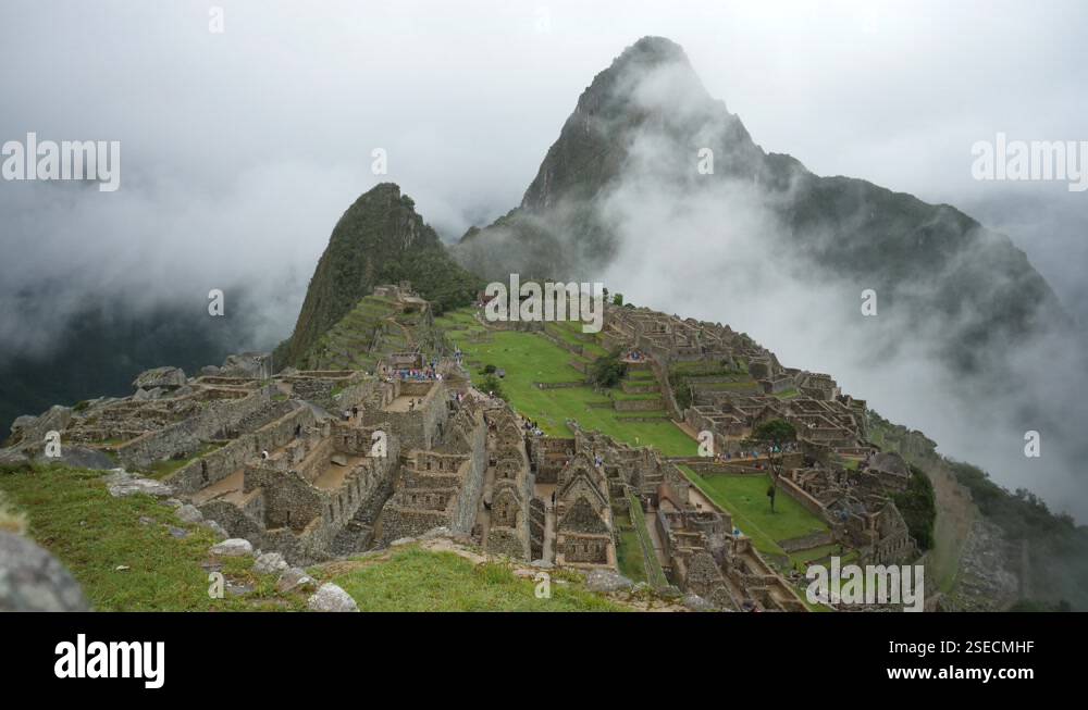 Machu picchu cloud forest Stock Videos & Footage - HD and 4K Video Clips - Alamy