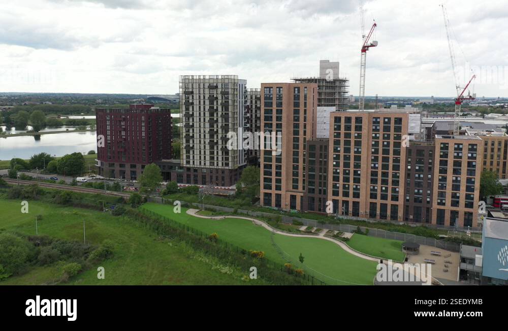 Buildings in construction Stock Videos & Footage - HD and 4K Video ...