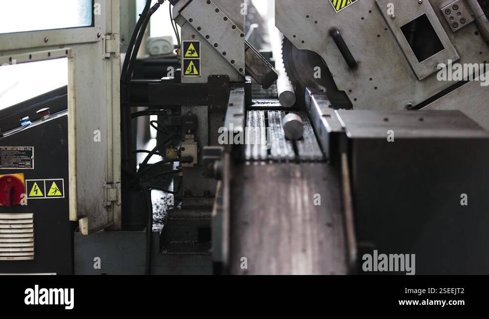 Horizontal mold Stock Videos & Footage - HD and 4K Video Clips - Alamy