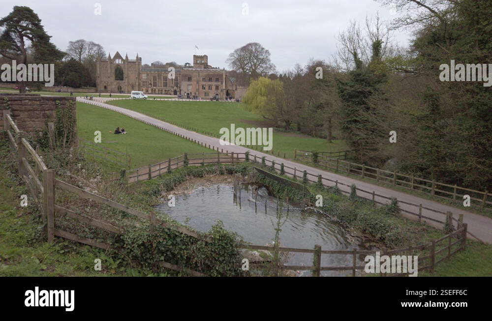 Newstead Abbey Waterfall Pond Stock Video Footage - Alamy