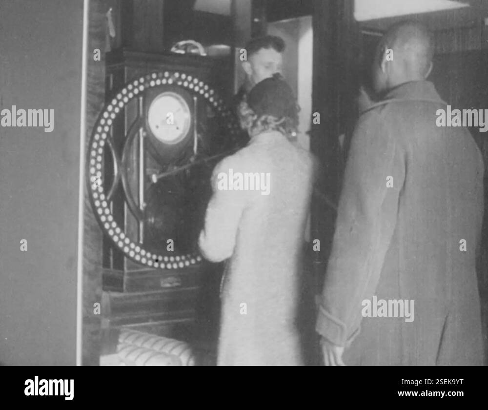 Clocking machine Stock Videos & Footage - HD and 4K Video Clips - Alamy
