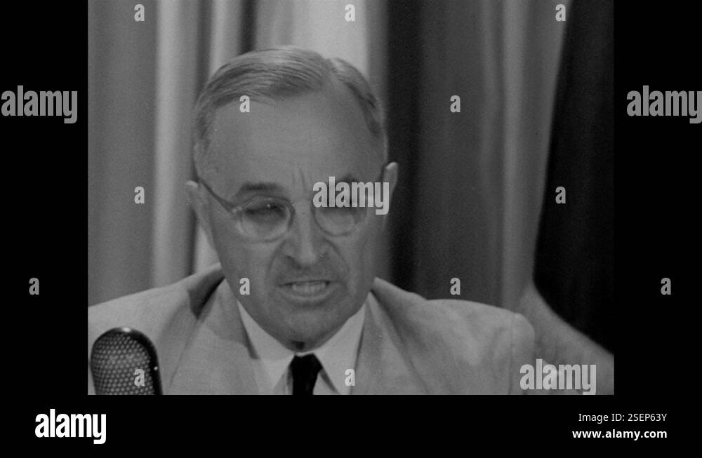1940s: President Harry Truman gives televised address from desk ...