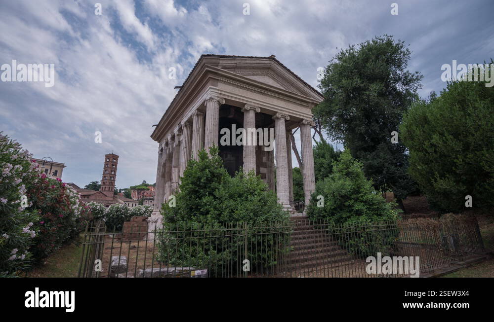 Tempio di portuno Stock Videos & Footage - HD and 4K Video Clips - Alamy