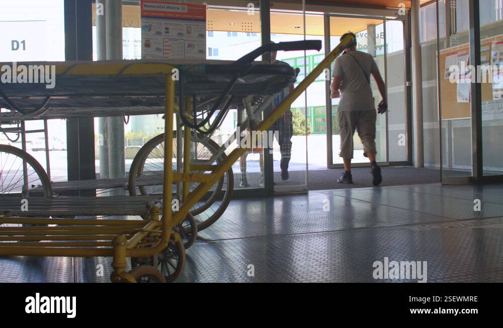 Hospital bed medium duty castor stainless steel wheel caster in clinic ...