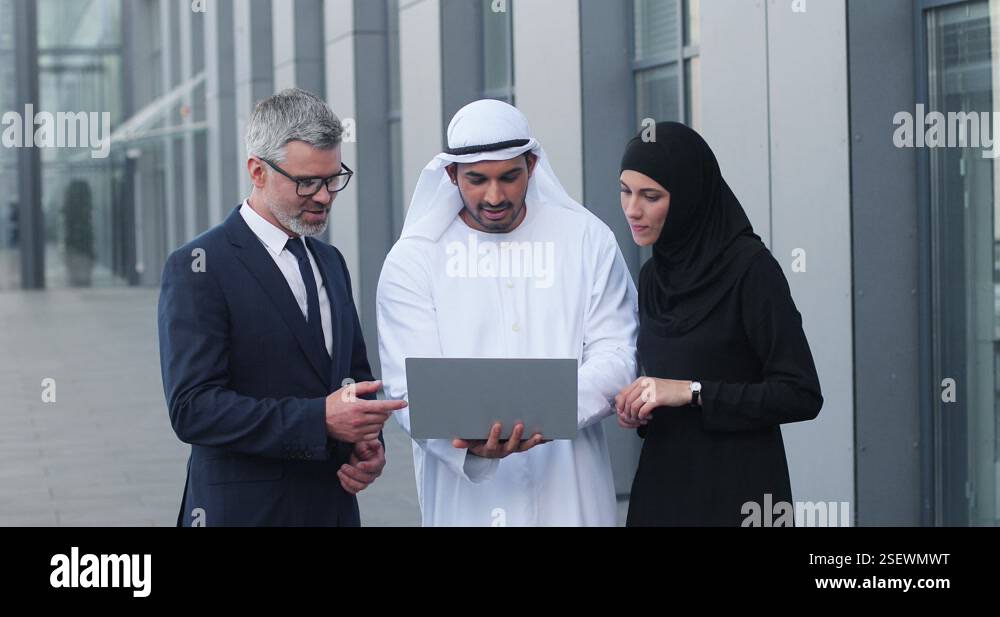 Business men dubai Stock Videos & Footage - HD and 4K Video Clips - Alamy