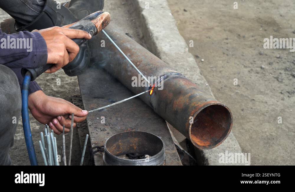 Heat welding Stock Videos & Footage - HD and 4K Video Clips - Alamy