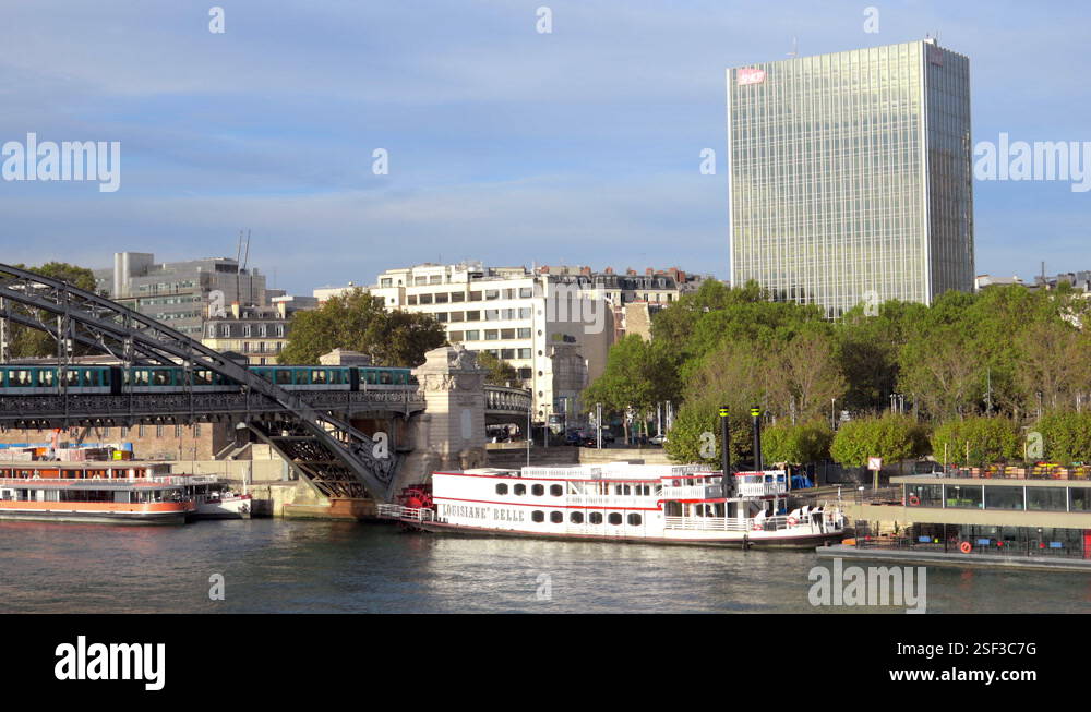 Metro headquarters building Stock Videos & Footage - HD and 4K Video ...