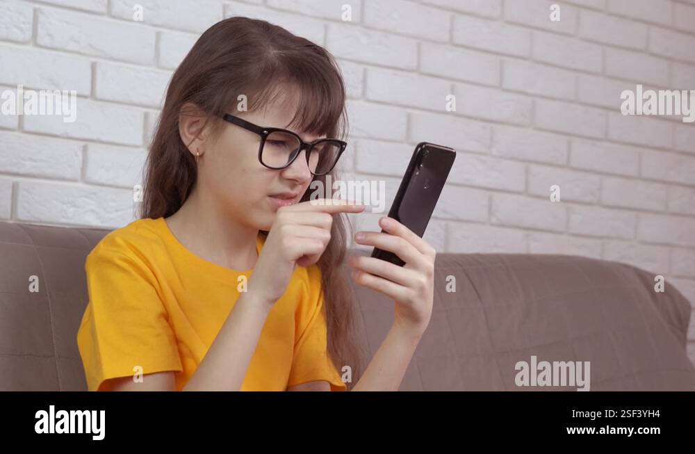 Smartphone fatigue Stock Video Footage - Alamy