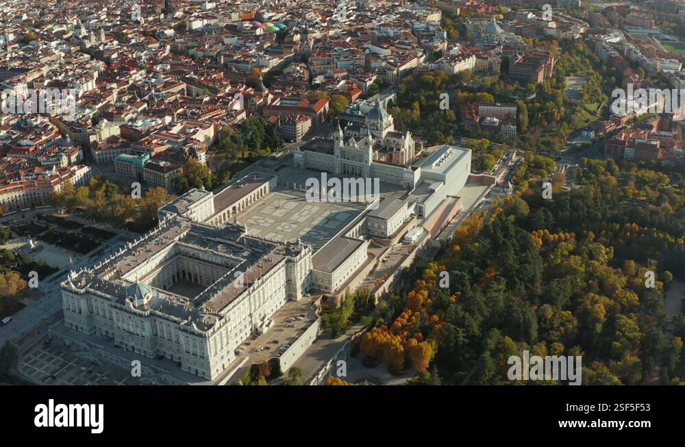 Royal palace complex Stock Videos & Footage - HD and 4K Video Clips - Alamy