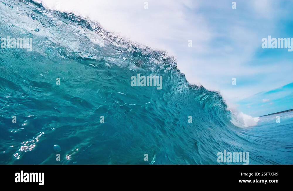 Ocean wave. Crystal clear ocean wave barrels and breaks in Maldives ...