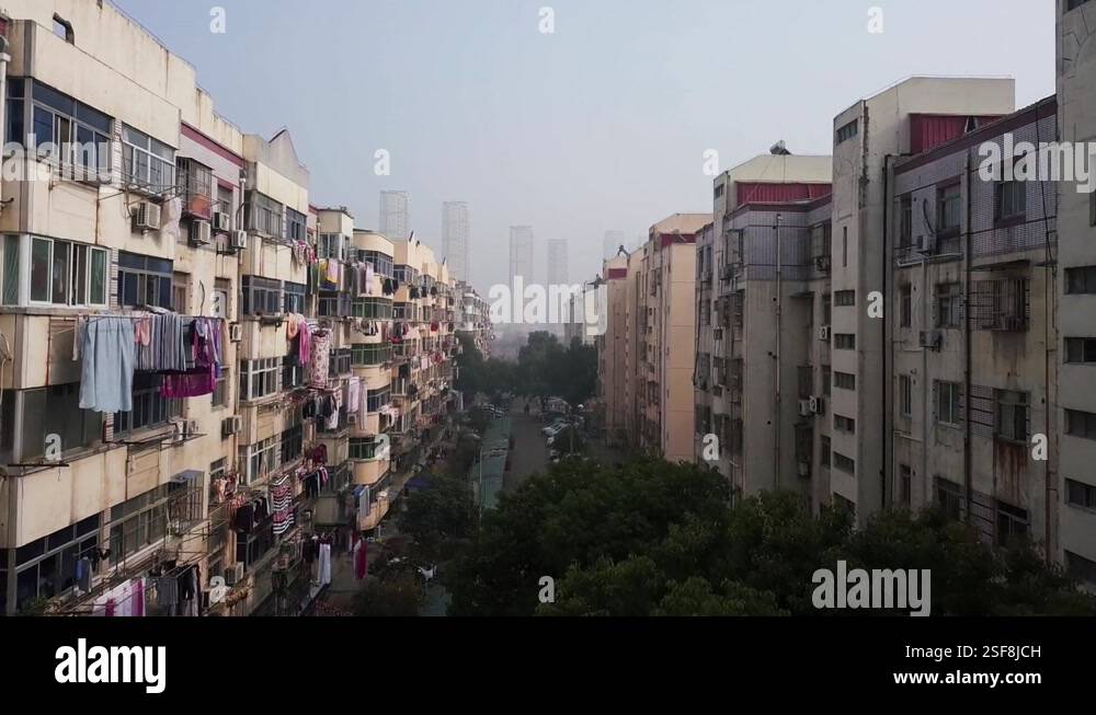 Rundown apartment Stock Videos & Footage - HD and 4K Video Clips - Alamy