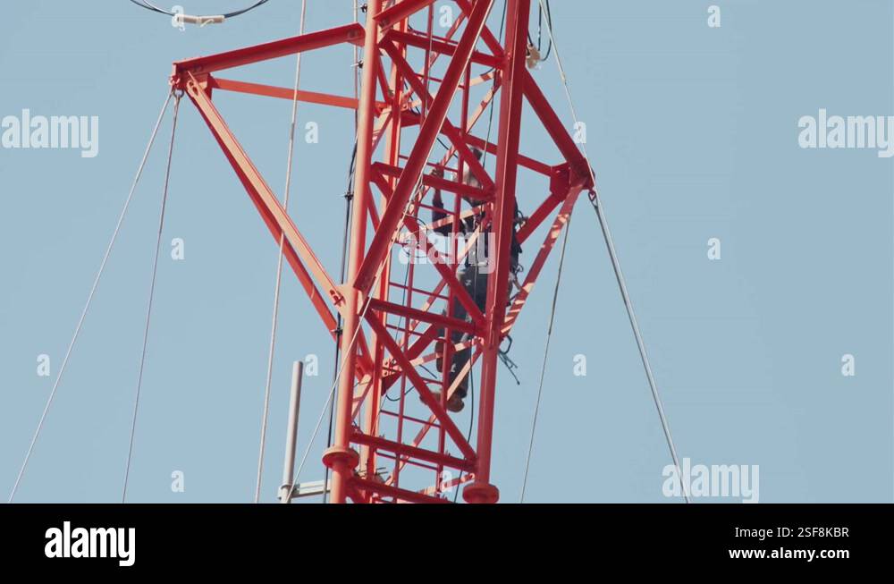Man climbing a mast Stock Videos & Footage - HD and 4K Video Clips - Alamy