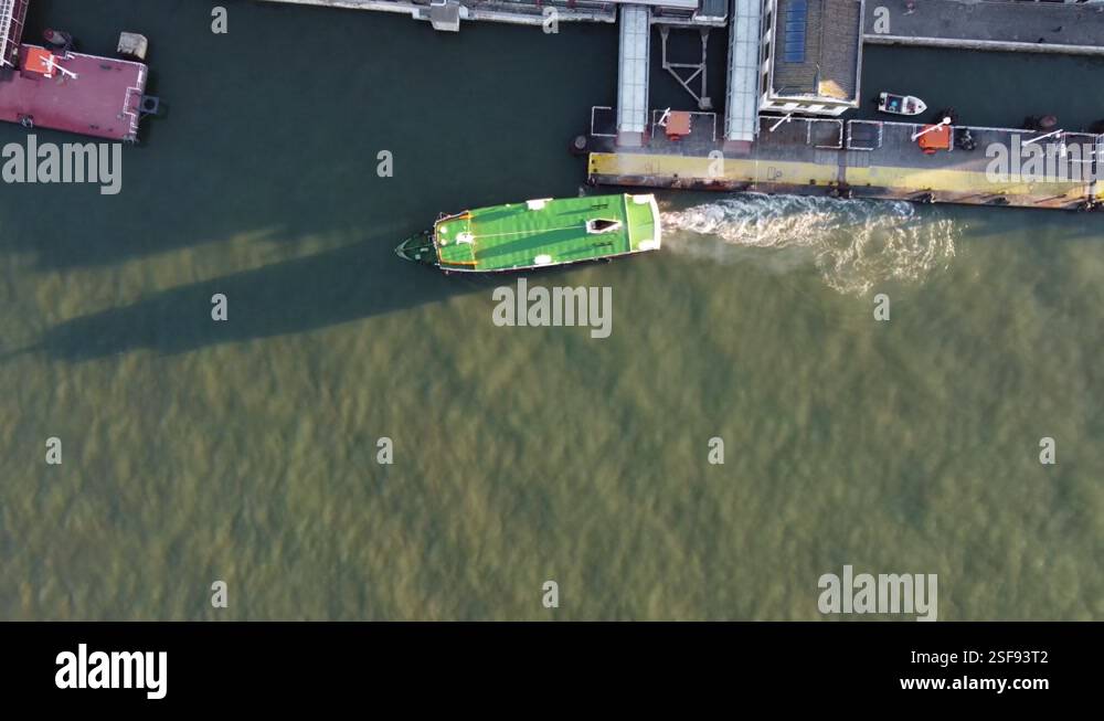 Birds's eye view of the famous river boat from Cacilhas to Lisbon Stock ...