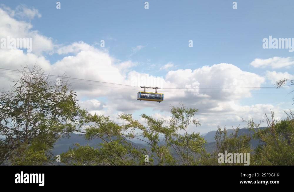 Cable car for tourists crossing and attractions at Three Sisters Blue ...